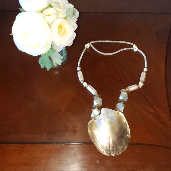 Jewelry | Vintage Large Natural Shell Necklace Adjustable | Poshmark